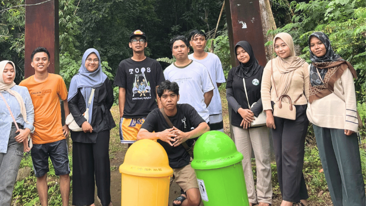 KKN PMD UNRAM Selelos Tingkatkan Kebersihan dan Promosi Wisata Mata Air ...