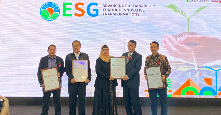 21 Perusahaan Terbaik RI Raih Penghargaan ESG Initiative Awards 2024