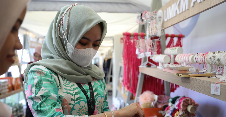 36 Produk Unggulan UMKM Binaan AMANAH Ramaikan Pesta Rakyat Di Banda Aceh