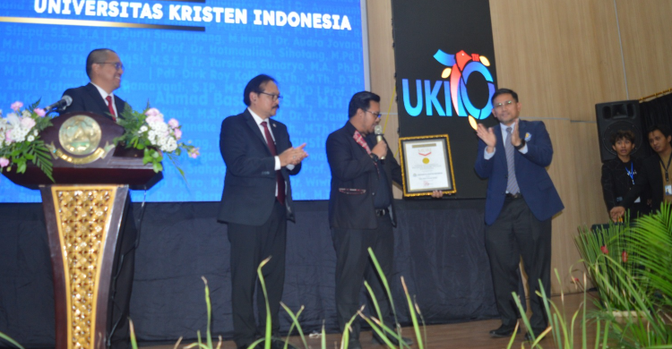 70 Pakar Orasi 30 Jam Tanpa Henti, UKI Pecahkan Rekor MURI Dunia