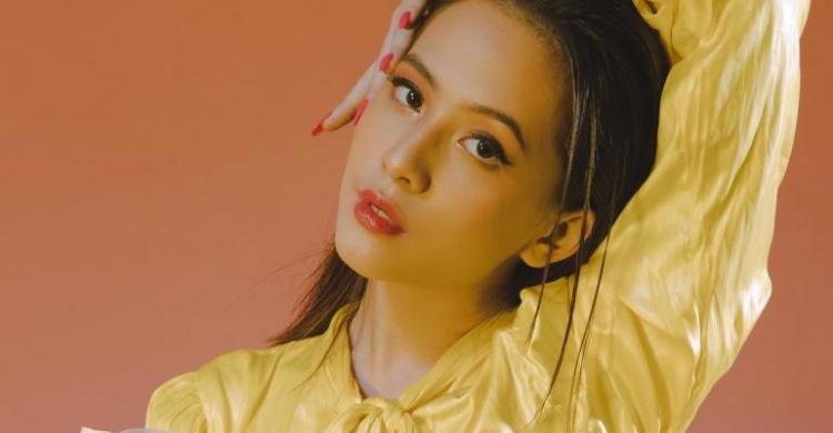 Adhisty Zara, Hapus Foto Mesra Bareng Kakang