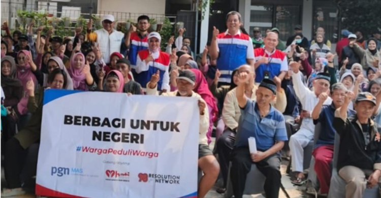 Aktivis 98 Bersama PGNMAS Bagikan Sembako untuk Bantu Ekonomi Rakyat