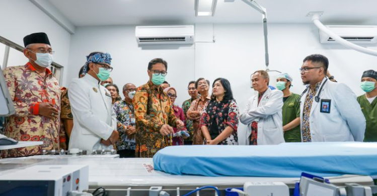 Alat Cath Lab Untuk Penyakit Stroke Dan Jantung Kini Tersedia Di RSUD ...