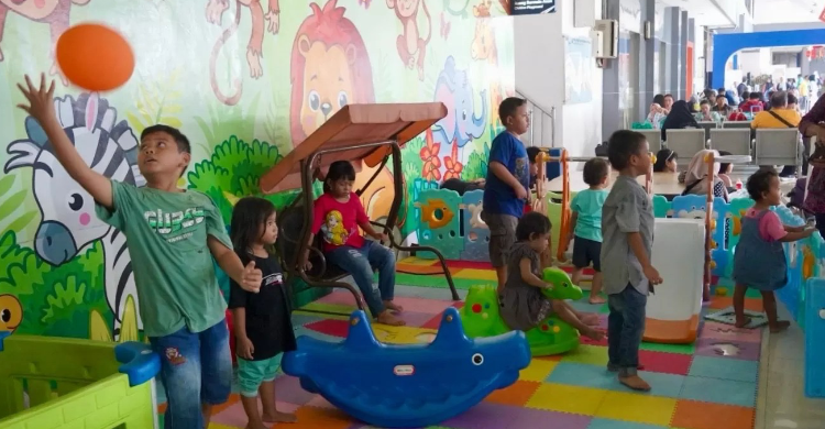 Anak Makin Betah, KAI Bangun Area Bermain Di 35 Stasiun