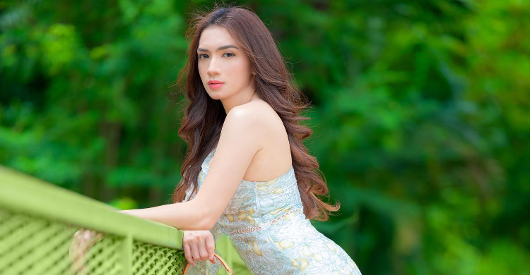 Angel Karamoy, “Mas Ari Wibowo Keren Banget”