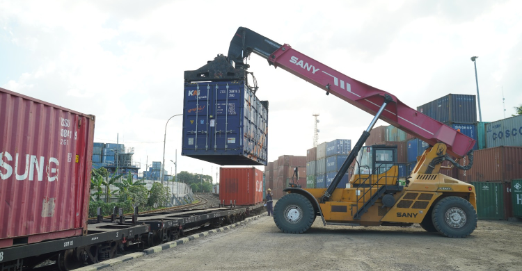 Angkutan Kontainer KAI Logistik Capai 1,8 Juta Ton Per September 2025