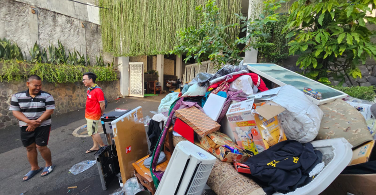 Begini Kondisi Rumah Sri Mulyani Usai Dijarah: Truk Keluar Masuk Dan Dijaga TNI