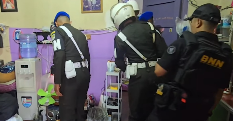 Berantas Sindikat Narkoba, BNN Gerebek Kampung Berlan Jaktim