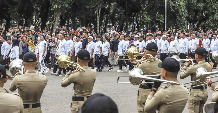 481 Kepala Daerah Terpilih Latihan Baris-berbaris Di Monas