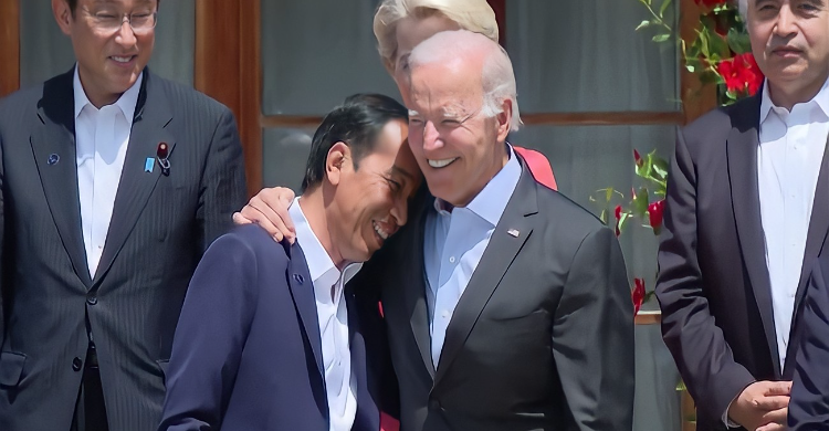 Biden Kirim Ucapan Selamat HUT RI Ke Jokowi