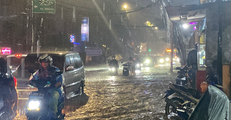 Bikin Banjir, Pemprov DKI Desain Ulang Inlet Air Di Jalan HR Rasuna Said