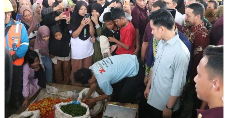 Blusukan ke Kalsel, Gibran Serap Aspirasi Pedagang