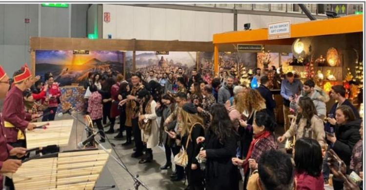 Boyong Kolintang, KBRI Roma Meriahkan Pameran Artigiano