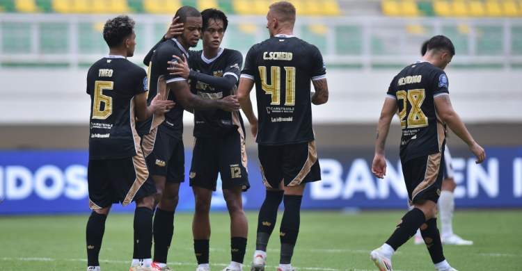 Brandon Wilson Hadapi Privat Mbarga, Reuni Emosional di Gianyar