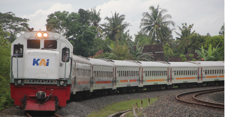 Cek Jalur Kereta Hingga Normalisasi Saluran, KAI Komit Utamakan Keselamatan