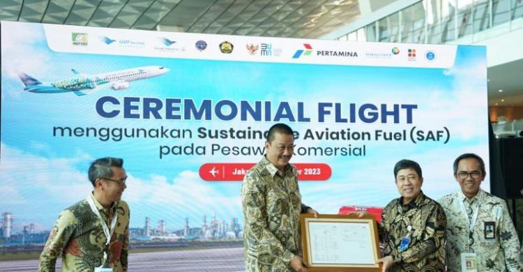 Cetak Sejarah, Garuda Terbang Pakai Bioavtur Pertamina Ramah Lingkungan