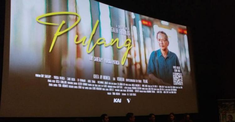 Dibintangi Ray Sahetapy Cs, Film ”Pulang” Diputar Ekslusif di Kanal ...