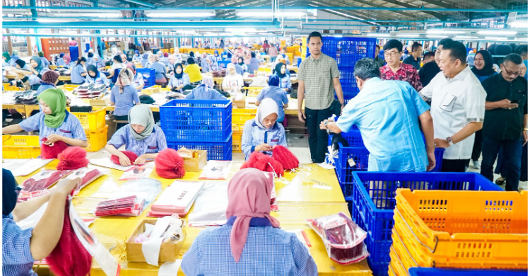 Dikunjungi Bamsoet, Pabrik Rambut Palsu Purbalingga Ini Biasa Ekspor ke AS