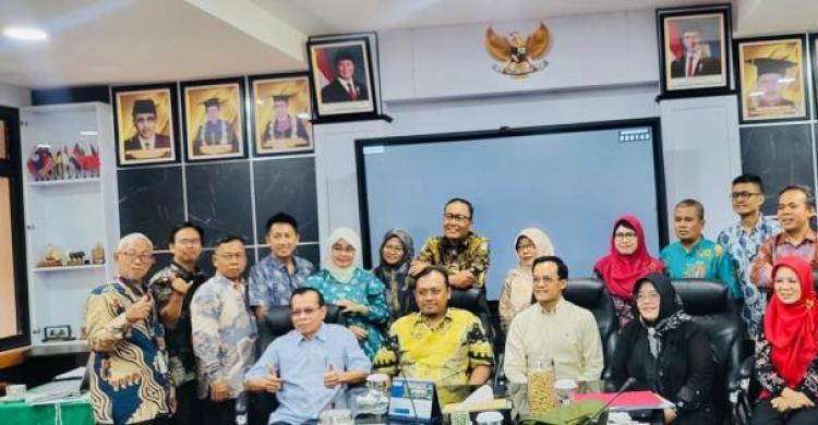 Diskusi Fdikom UIN Jakarta: Tantangan Integrasi Komunkasi & Penyiaran Islam