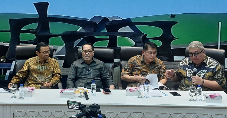 DPR Dorong Kajian Mendalam Perumusan Regulasi IHT
