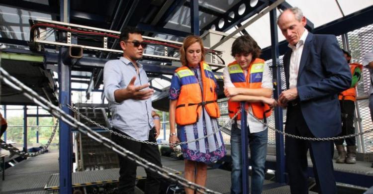 Dubes Belanda Bantu Penanganan Sampah Sungai Jakarta