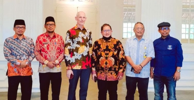 Dubes Belanda Gali Potensi Wisata Peninggalan Belanda Di Depok - Hal.2