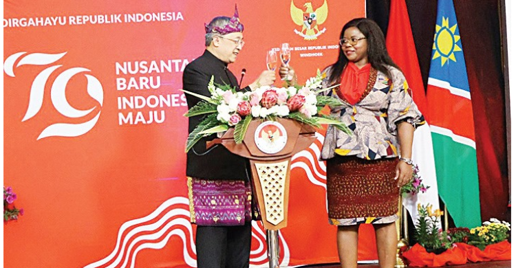 Dubes Indonesia Untuk Namibia Wisnu Edi Pratignyo Tarian & Masakan ...