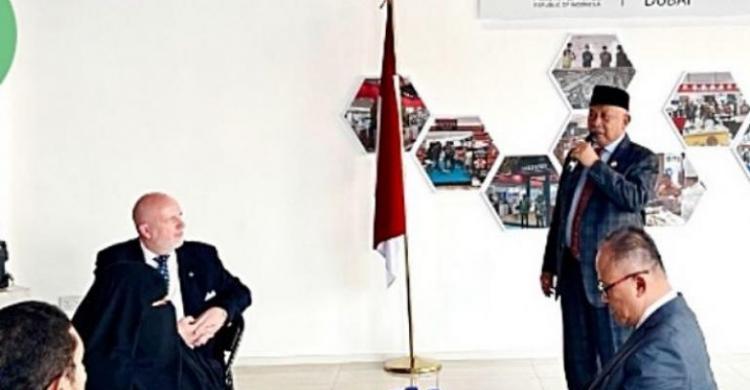 Dubes RI Husin Bagis Kasih Sertifikat Apresiasi Ke 11 Perusahaan UEA