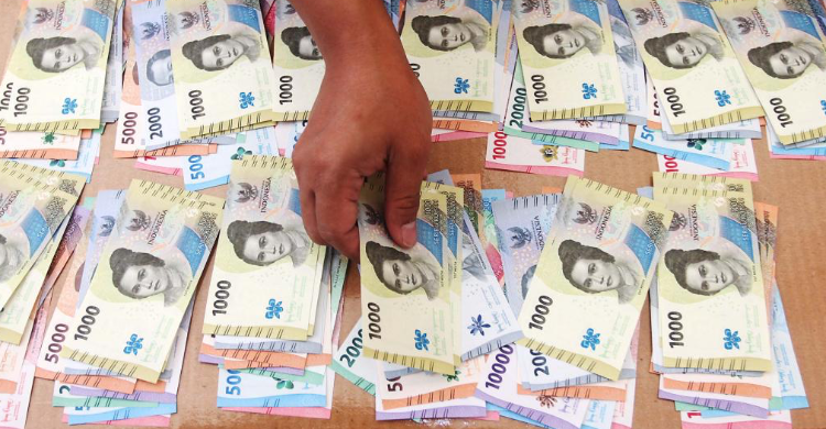 Ekonom CORE: Insentif Bebas PPh Gaji Rp 10 Juta Bisa Tambah Daya Beli Pekerja