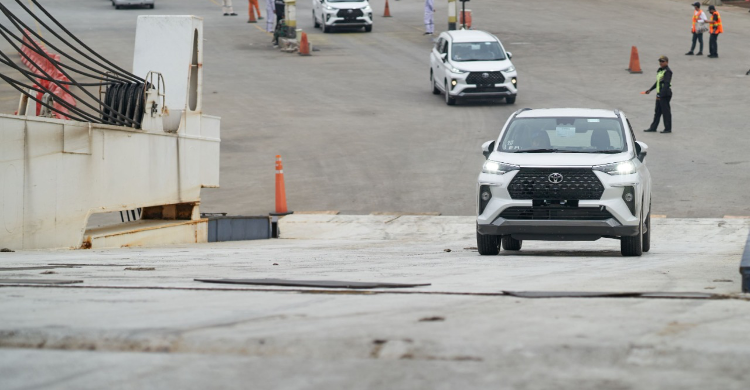 Ekspor 297 Ribu Mobil, Toyota Cetak Rekor
