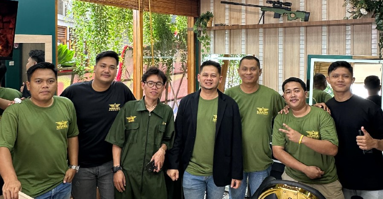 Entaskan Kemiskinan, Arief Berdayakan Warga Bekasi Lewat Gerai Cukur Rambut