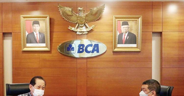 Gairahkan Masyarakat Gunakan Layanan Perbankan Bos BCA Perluas ...