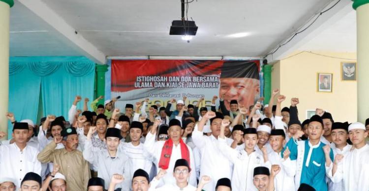 Gelar Ijtihad Pikir Dan Zikir Ribuan Ulama Dan Kiai Di Jabar Dukung