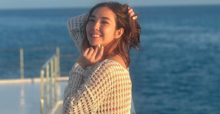 Gisella Anastasia, Gendong Wijin