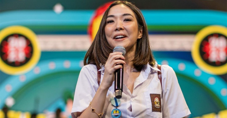 Gisella Anastasia, Mesra Lagi Dengan Wijin