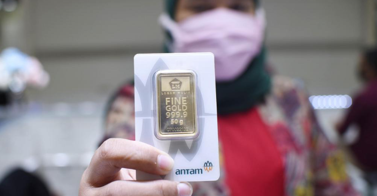 Harga Emas Meroket Ke Rp 1.577.000 Per Gram