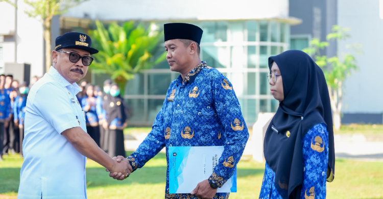 Gubernur Sulbar Lantik 39 PPPK Guru Dan Tenaga Kesehatan