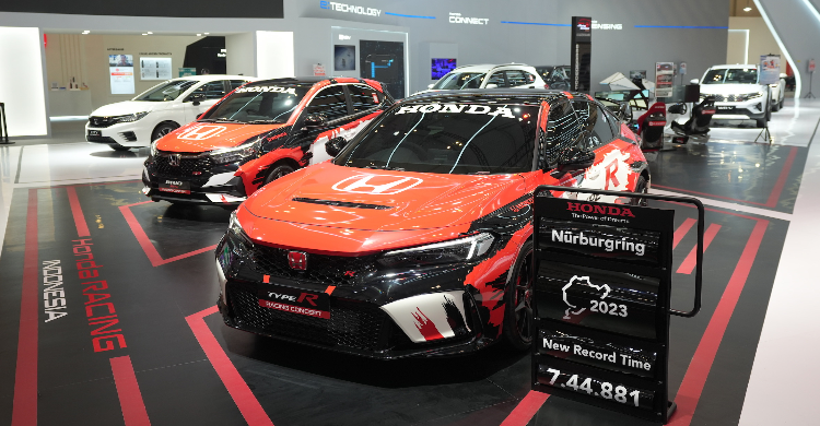 Honda Pajang Civic Type R Desain Livery TCR Series Di GIIAS
