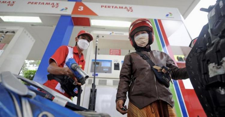 Horee, Harga Pertamax Turun Jadi Rp 13.900 Per Liter