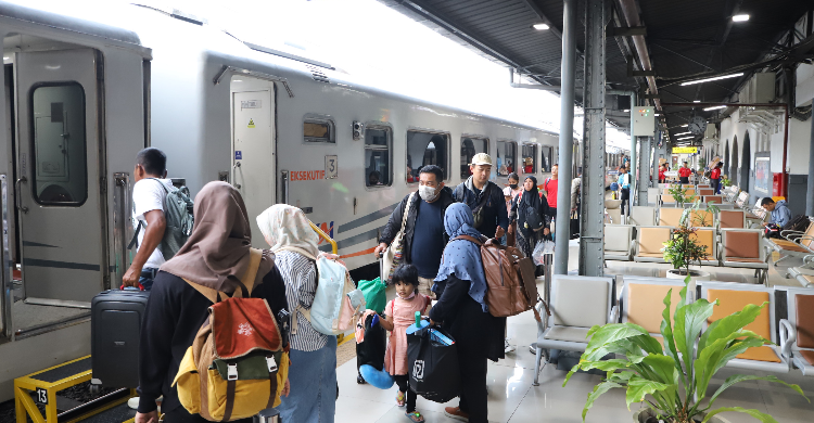 HUT Ke-80, KAI Beri Diskon Tiket Kereta Jarak Jauh Hingga 20 Persen