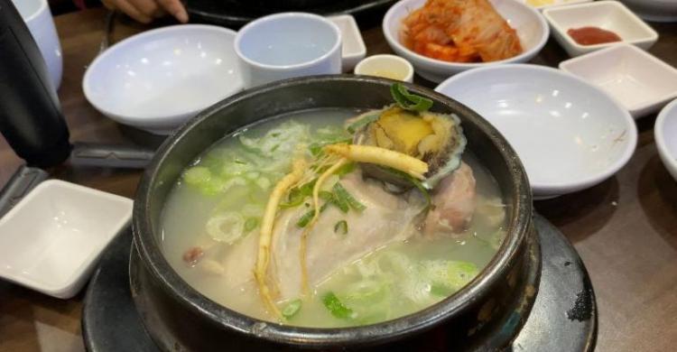 Icip-Icip Samgyetang, Sup Ayam Ginseng Andalan Musim Panas Di Korea