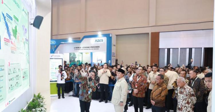 Prabowo Kunjungi Booth PHE, Dukung Target Produksi Migas Nasional