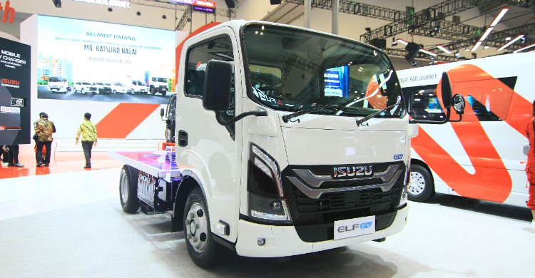 Isuzu Kenalkan ELF EV Prototype Di GIIAS