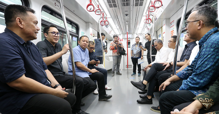 Penumpang LRT Diproyeksi Naik 80.000 Orang Per Hari