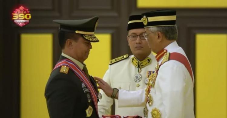 Jenderal Andika Terima Gelar Darjah Panglima Gagah Angkatan Tentera Dari Malaysia