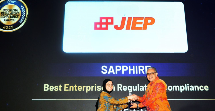 JIEP Raih Best Enterprise in Regulatory Compliance Di Indonesia Regulatory