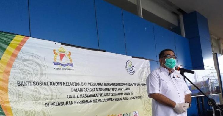 Kadin dan KKP Serahkan 2.000 Paket Sembako untuk Nelayan Muara Baru