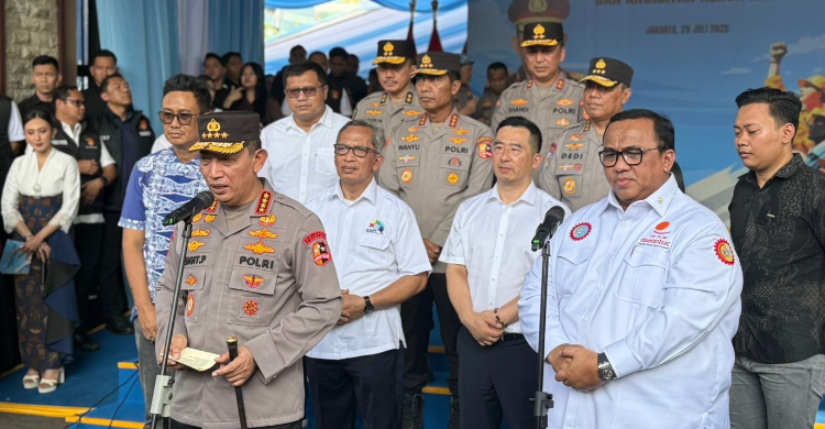 Kapolri Lepas 1.575 Buruh Terdampak PHK, Siap Bekerja Di Perusahaan Baru