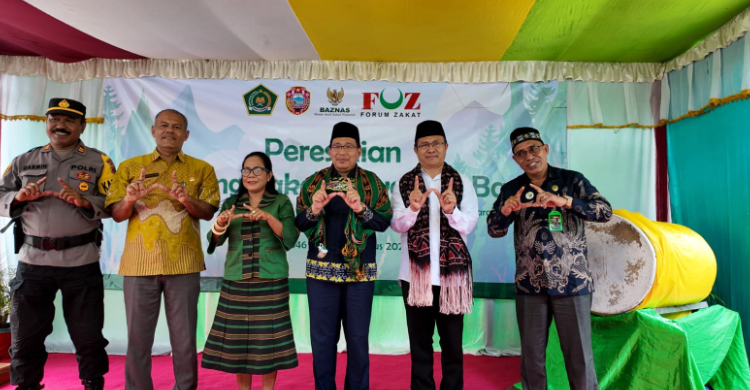Kemenag Resmikan Kampung Zakat Reworena Barat di NTT