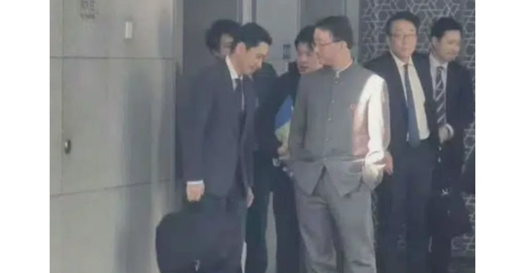 Gestur Pejabat Senior China-Jepang Dikritik